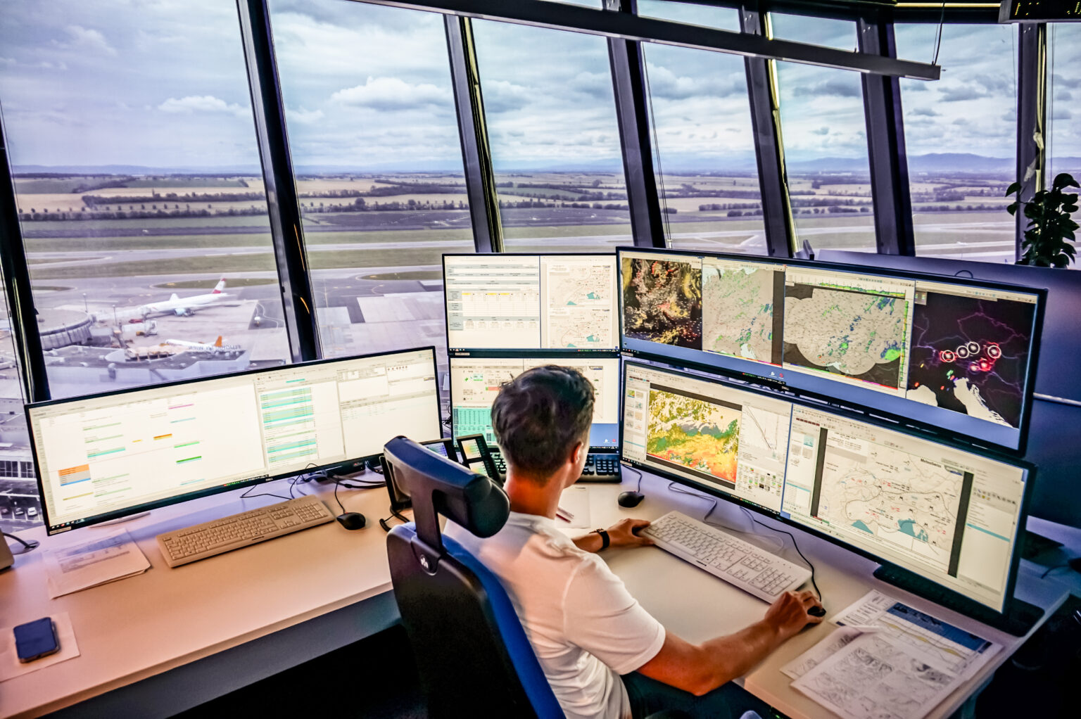 IBL celebrates successful stratospheric test flight of BAE Prismatic’s ...